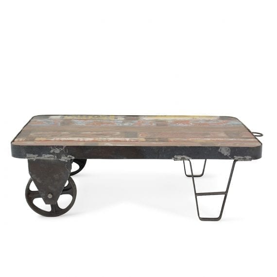 Low bar table for business. – Francisco Segarra