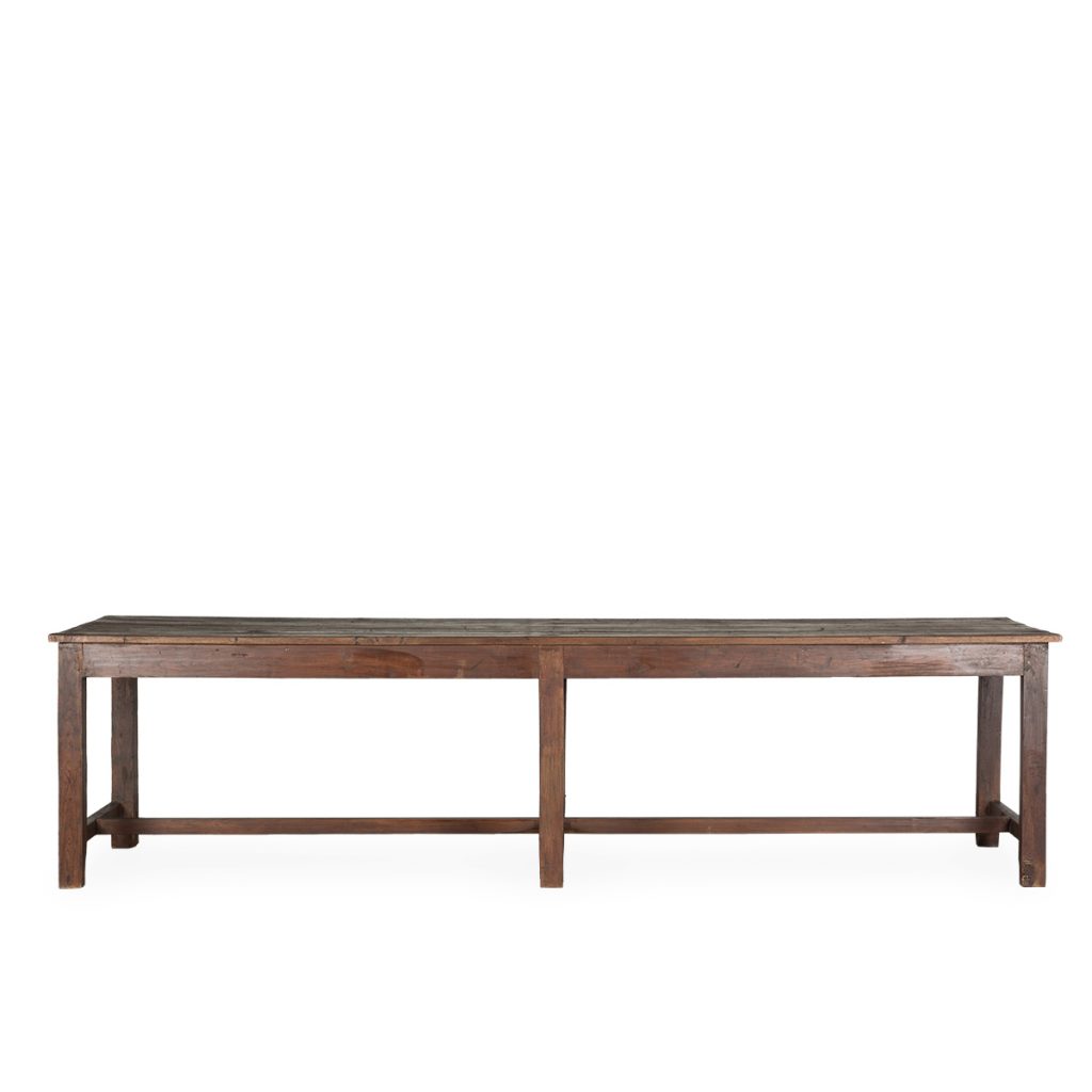 Mesa antigua robusta en madera para comercio de hostelería.