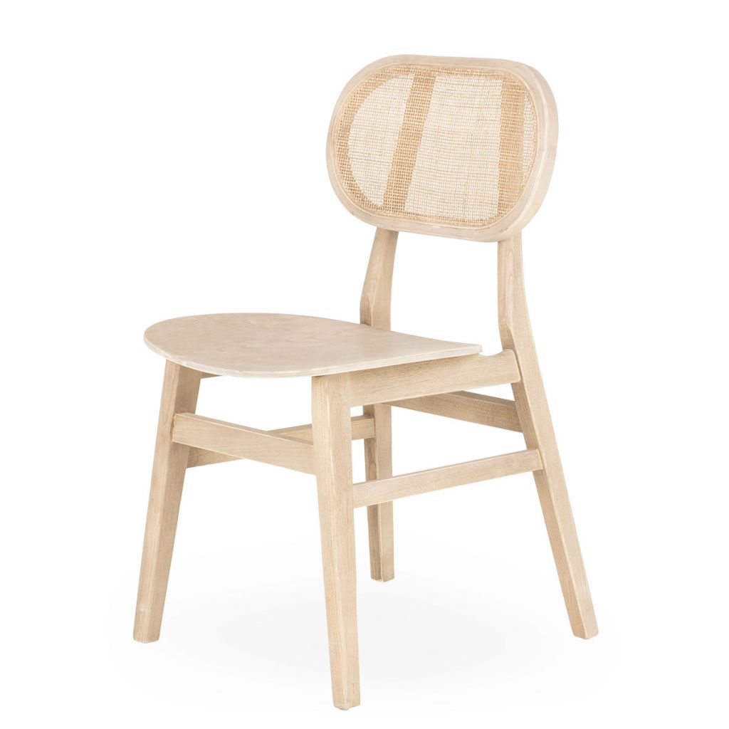 Nordic chair in elm wood.