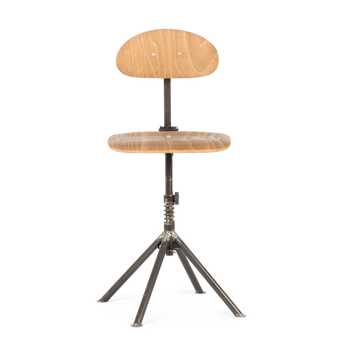 Frontal view of the industrial style chair PIM model. – Francisco Segarra