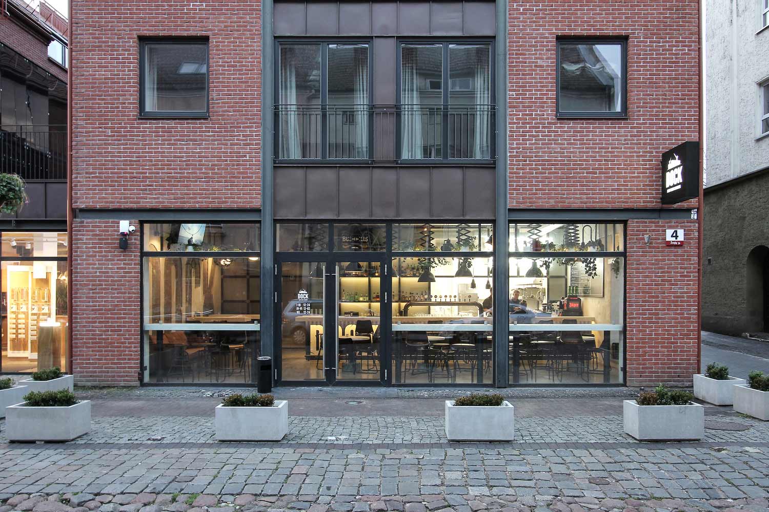 The sea from another perspective… DOCK.