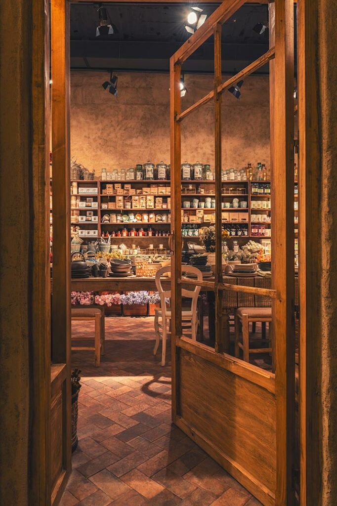 Retail store design through distinction and authenticity.